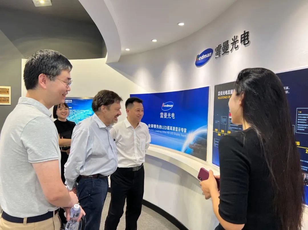 瑞典两院院士Lars Samuelson来访雷曼光电交流Micro LED学术及技术 - 行家说
